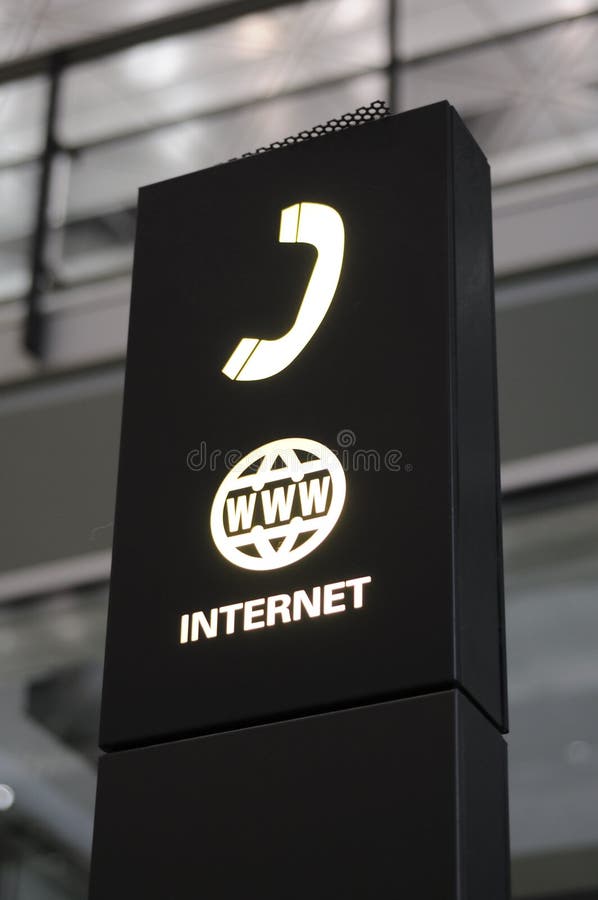 Muestra Del Teléfono Y Del Internet Imagen de archivo - Imagen de ...