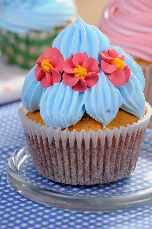 Muffin with cream stock image. Image of cafeteria, banquet - 74291581