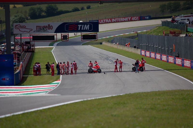 Mugello Circuit editorial photography. Image of party - 31370937