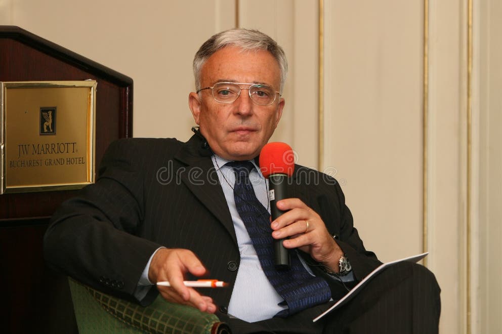 Mugur Isarescu immagine stock editoriale. Immagine di presidente - 26330709