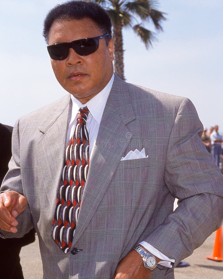 Muhammad Ali Quotes Bee Stock Photos - Free & Royalty-Free Stock Photos ...