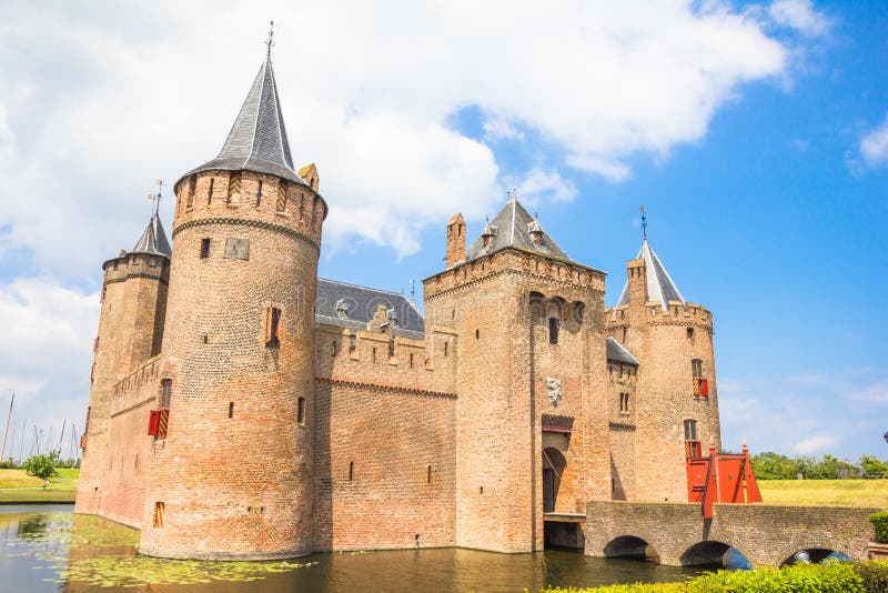Muiderslot, Castle in Muiden Stock Photo - Image of building, ages ...