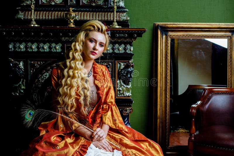 Mujer Barroca Retra De La Moda Imagen de archivo - Imagen de ...