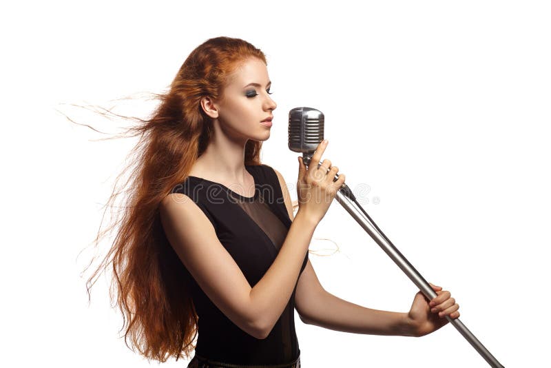 Mujer Cantante Con El Micrófono Retro Imagen de archivo - Imagen de ...