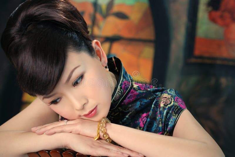 Mujer china retra foto de archivo. Imagen de glamour, atractivo - 7550432
