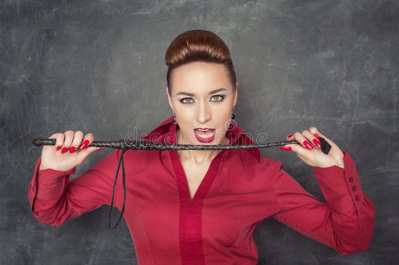 Mujer Con El Azote En Sus Manos Imagen de archivo - Imagen de adorable ...