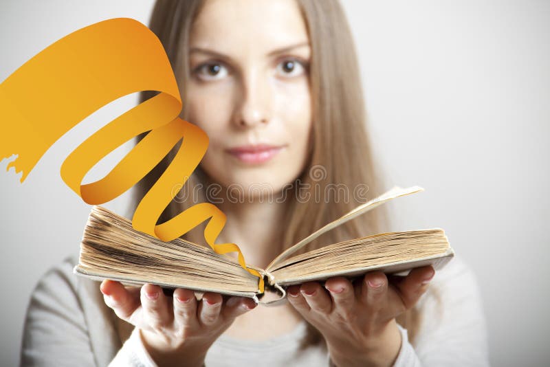 Mujer con el libro foto de archivo. Imagen de cinta, hembra - 27390892