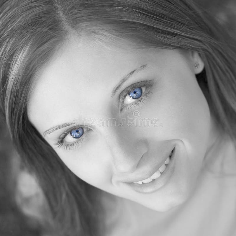 Mujer De Los Ojos Azules Foto De Archivo Imagen De Mujer 292996