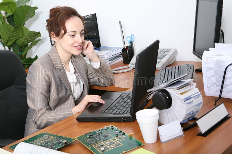 Mujer de negocios ocupada imagen de archivo. Imagen de contacto - 3554859