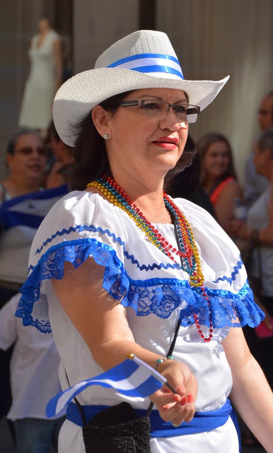 Mujer de Nicaragua fotografía editorial. Imagen de costumbre - 57547102