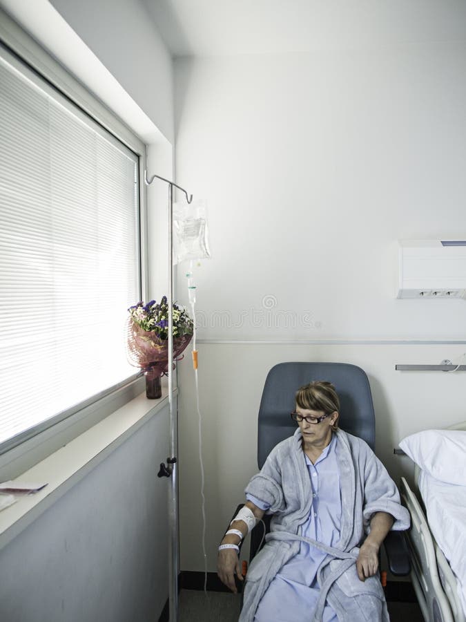 Mujer Del Enfermo Del Hospital Foto de archivo - Imagen de médico ...