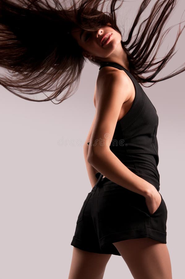 Mujer en ropa negra foto de archivo. Imagen de atractivo - 20560768