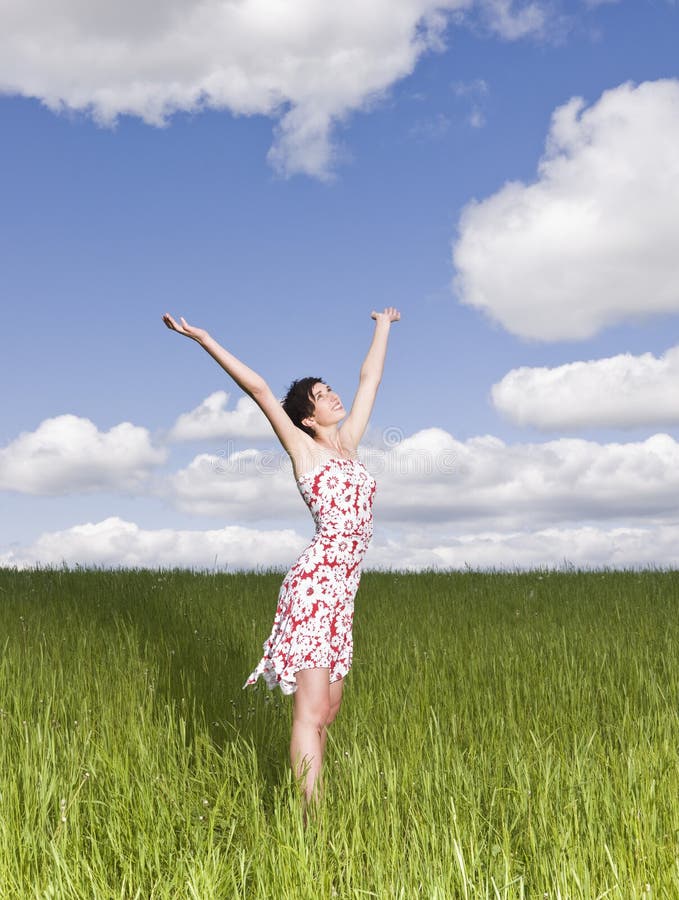 Mujer Libre Feliz En Alineada Imagen de archivo - Imagen de salud, flor ...