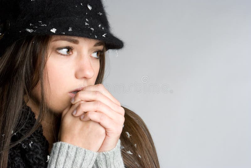 Mujer Fría foto de archivo. Imagen de mujer, joven, manos - 11804018