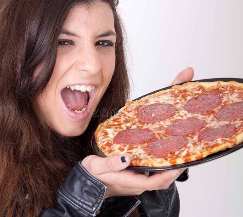 Mujer Hambrienta Que Sostiene Una Pizza Imagen de archivo - Imagen de ...