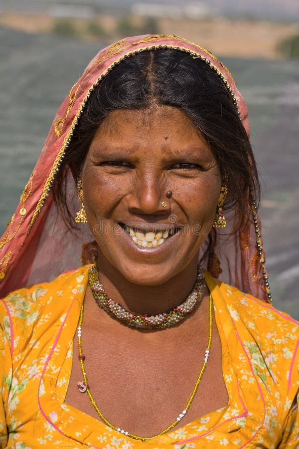 Mujer india foto de archivo editorial. Imagen de alineada - 33259158
