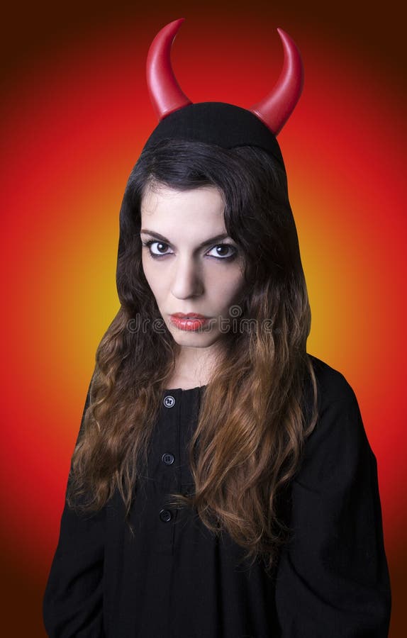 Mujer malvada foto de archivo. Imagen de demonio, seductor - 46734526