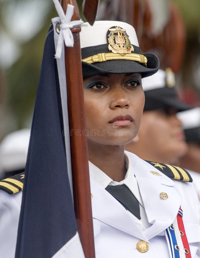 Mujer militar dominicana fotografía editorial. Imagen de dominicano ...