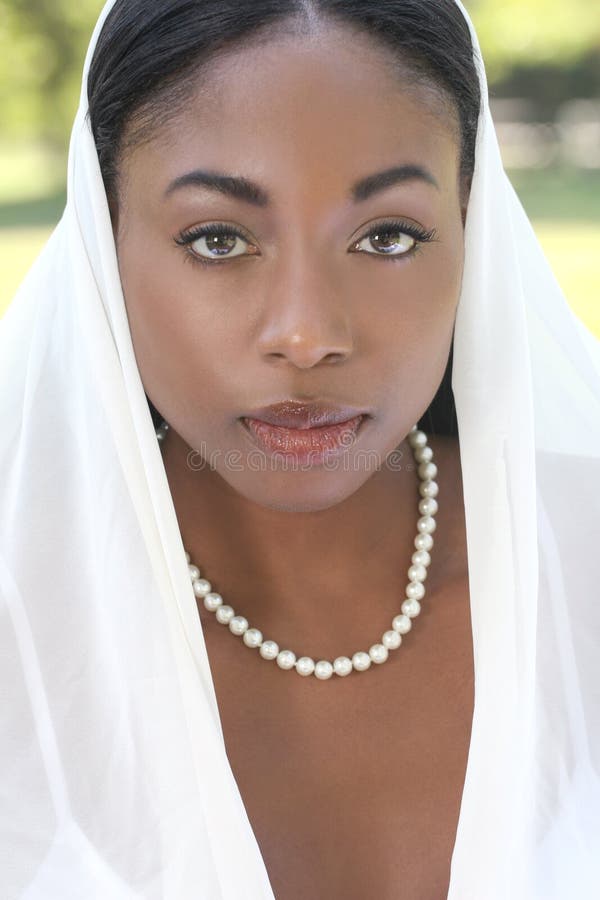 Mujer Musulmán: Velo En Cara Imagen de archivo - Imagen de hembra ...