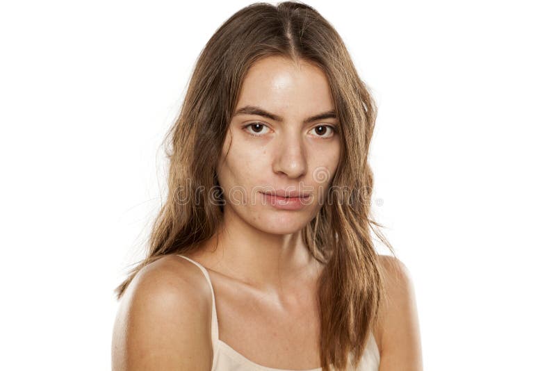 Mujer sin maquillaje imagen de archivo. Imagen de salud - 95422989