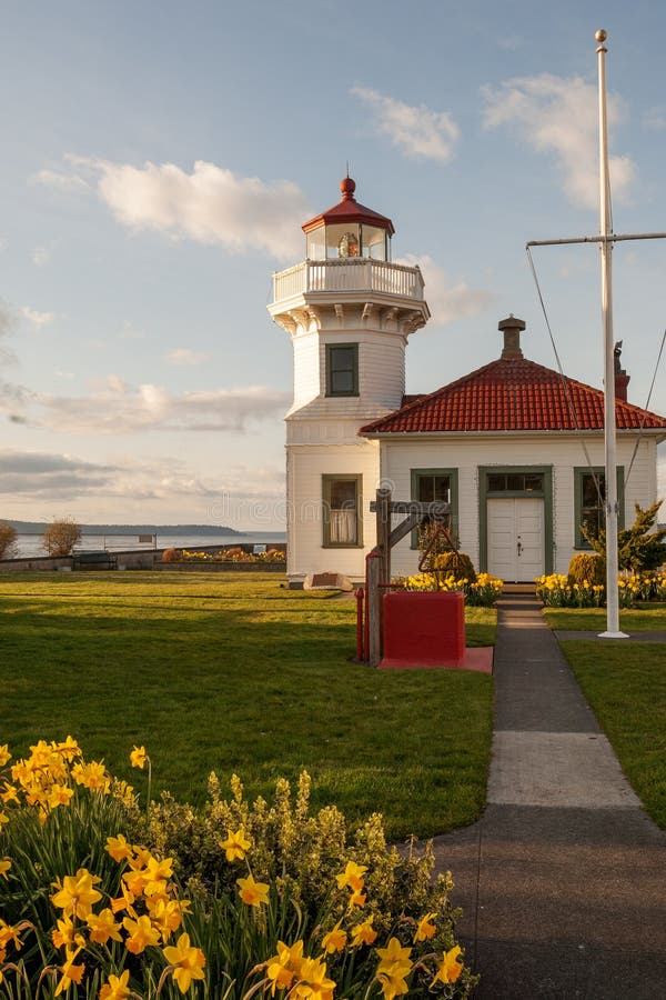 Mukilteo lighthouse stock photo. Image of scenic, juan - 28916756