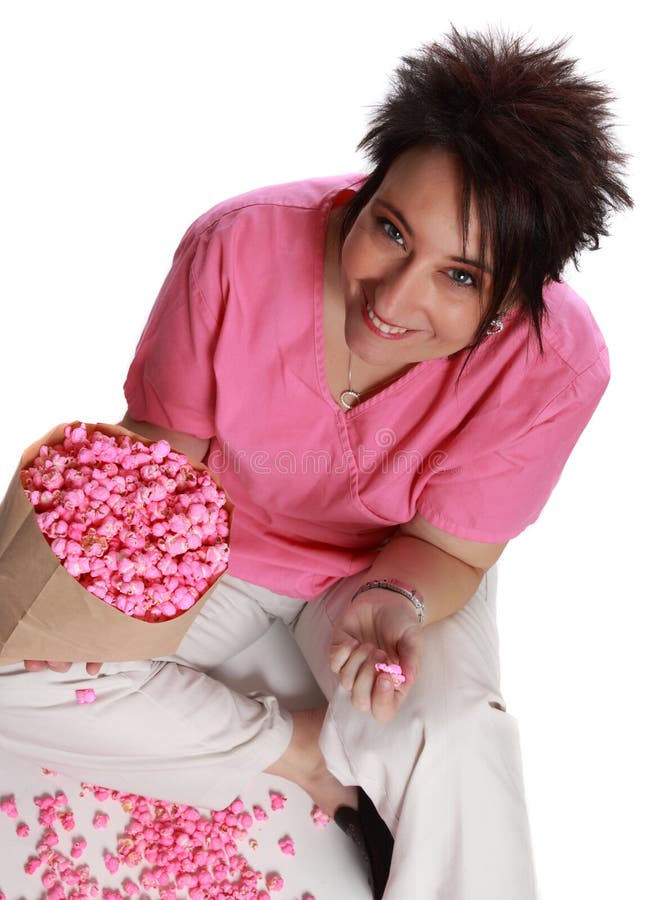 Saco da pipoca cor-de-rosa imagem de stock. Imagem de deleite - 17729481