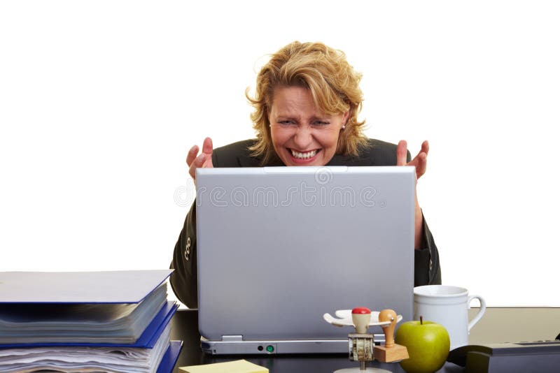 Mulher Frustrante No Portátil Foto de Stock - Imagem de agressivo ...