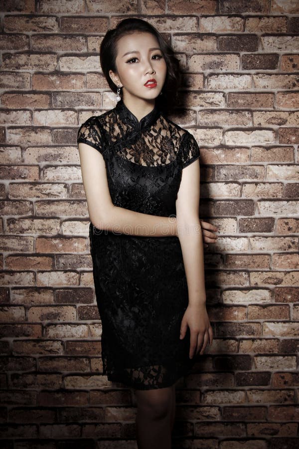 Mulheres chinesas foto de stock. Imagem de bonito, cultura - 60850486