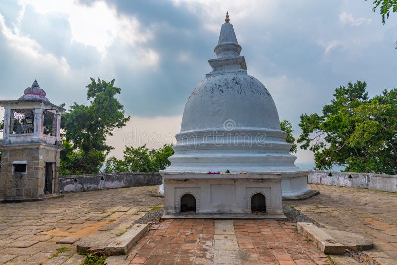 Mulkirigala Rock Temples at Sri Lanka Stock Image - Image of stupa ...