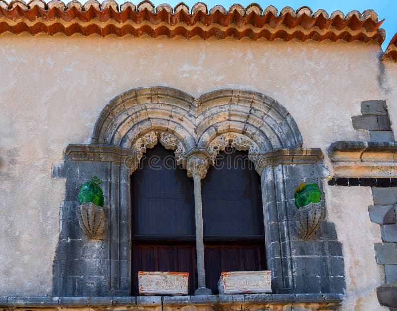 A Mullion Window of a Medieval House Stock Photo - Image of palace ...