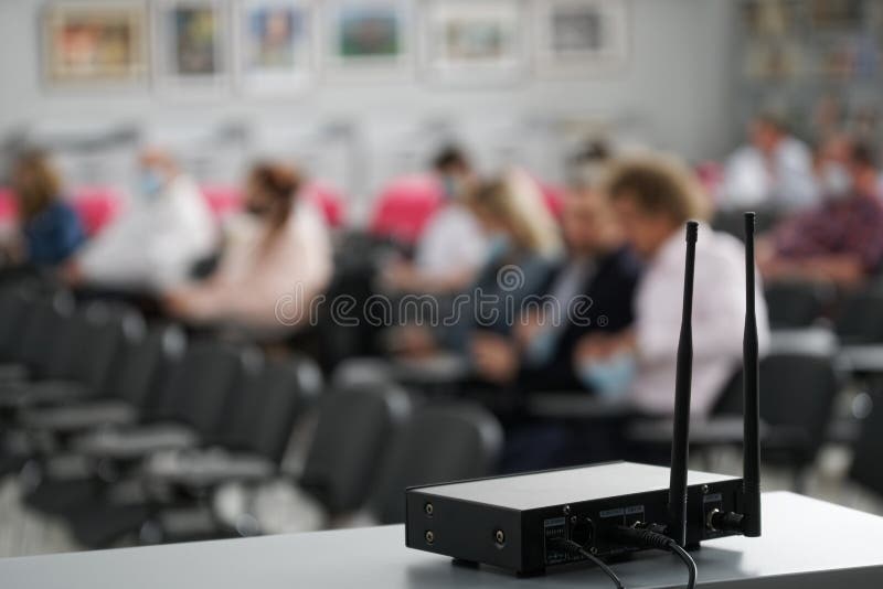 A Multi-channel Device for Transmitting a Signal To a Wireless ...