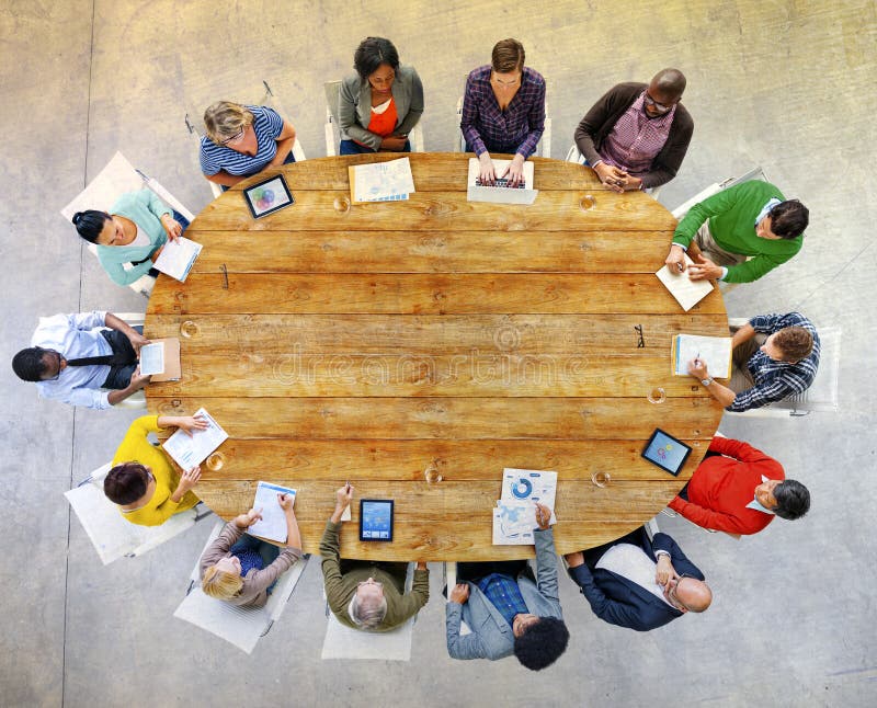 Multi-etnische Groep Die Mensen Planningsconcept Ontmoeten Stock Foto ...