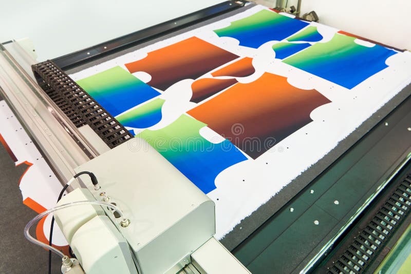 Multi-layer Fabric Cutting System Stock Image - Image of technology ...