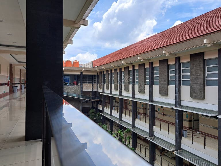 Multi-storey Hospital Building Stock Image - Image of building ...