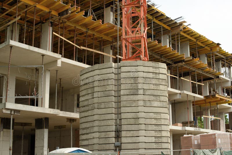 805 Multi Story Concrete Building Construction Site Stock Photos - Free ...