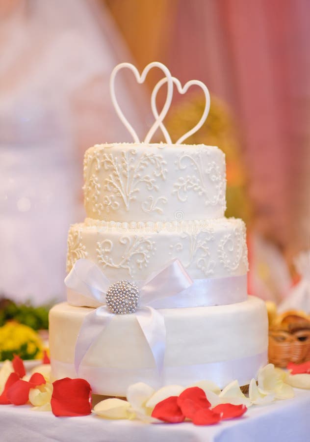 Multi layered wedding cake stock photo. Image of cheers - 3349672