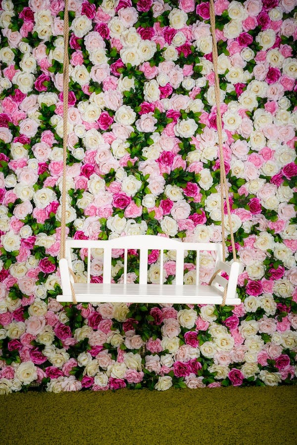 Beautiful Basket Swing of the Wedding Decorated with the Colorful Roses ...
