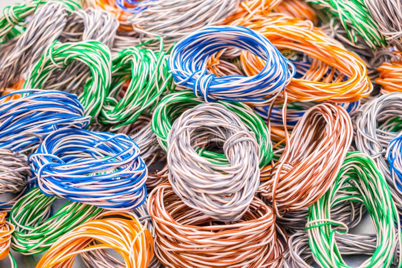 Multicolored Wires Entangled in Many Hanks. Abstract Colorful ...