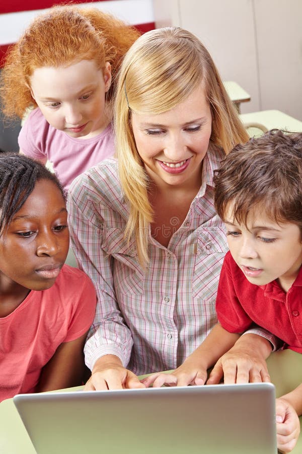 224 Multicultural Kindergarten Classroom Stock Photos - Free & Royalty ...