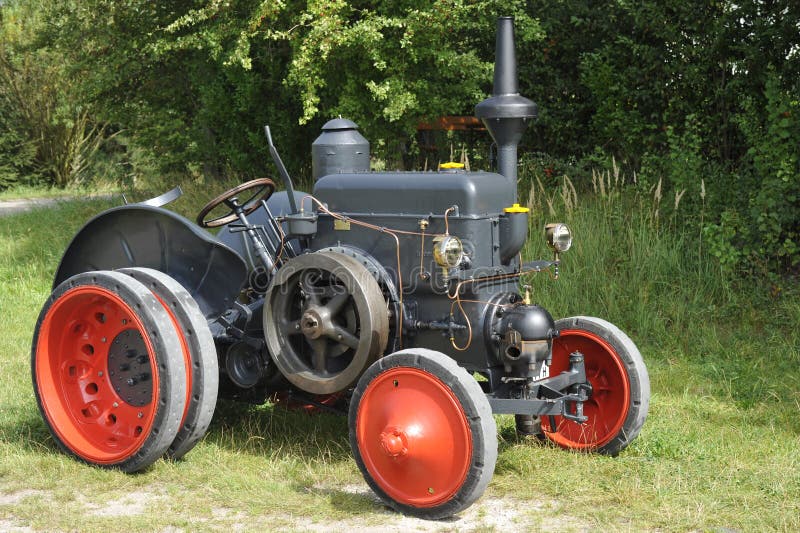 Multifuel Traction Engine Lanz HR2 Editorial Stock Image - Image of ...