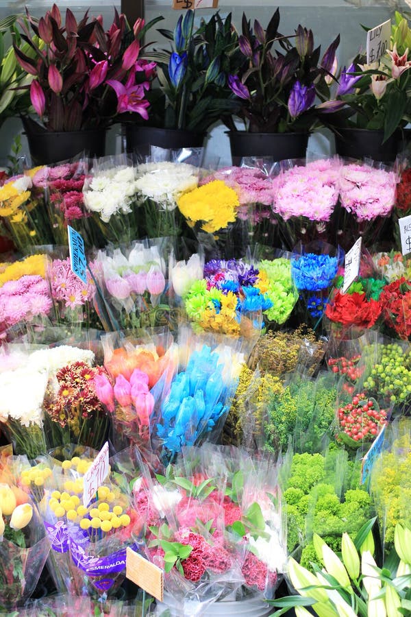 Multiple Flowers at a Market Stock Photo - Image of bouquets, greeting ...