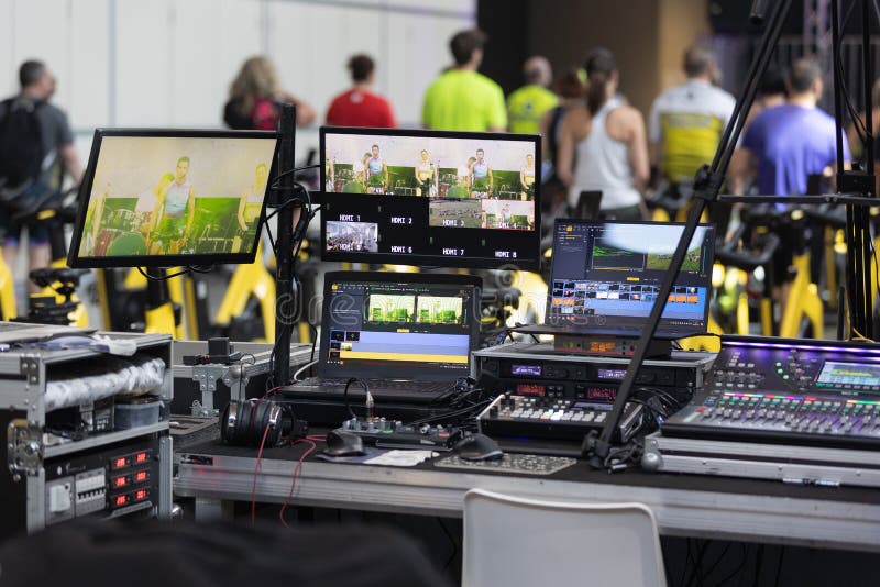 Lighting and Sound Technicians and Television Operators at Work in the ... Lighting and Sound Technicians and Television Operators at Work in the ...