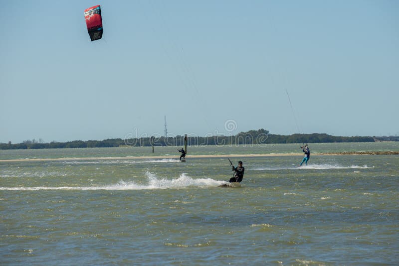 Multiple People Kiting on Water Editorial Photography - Image of wide ...