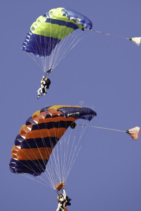 Multiple Tandem Sky Diving Fun! Editorial Photo - Image of adrenaline ...