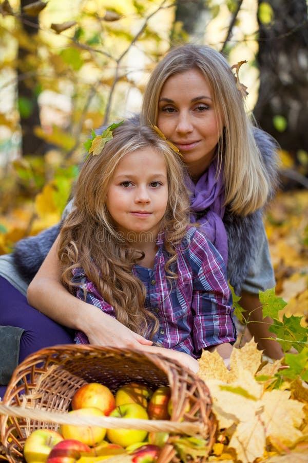 Mum and the Daughter Play Autumn Park Stock Image - Image of lifestyle ...