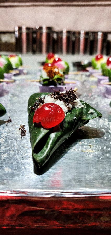 Mumbai Special Meetha Paan Mumbai Stock Photo - Image of water, tree ...