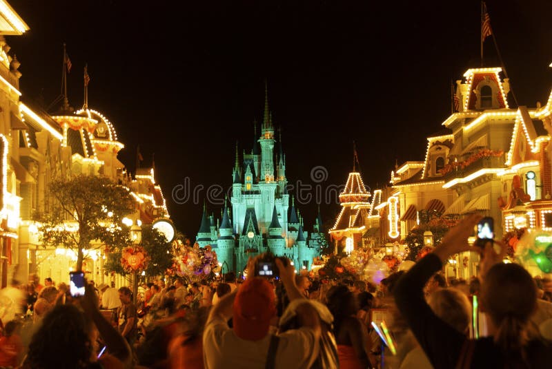 Mundo de Disney fotografia editorial. Imagem de disney - 28393357