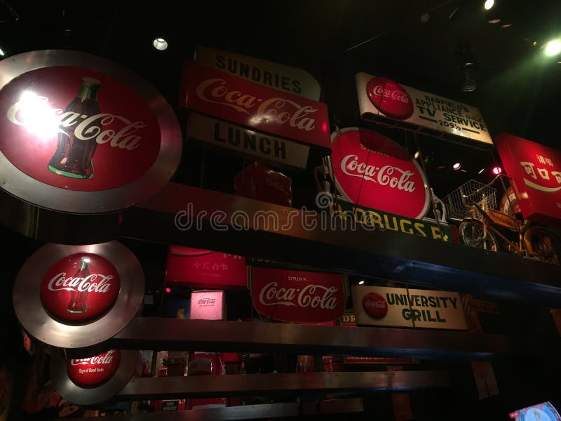 Mundo de la Coca-Cola foto editorial. Imagen de museo - 78487246