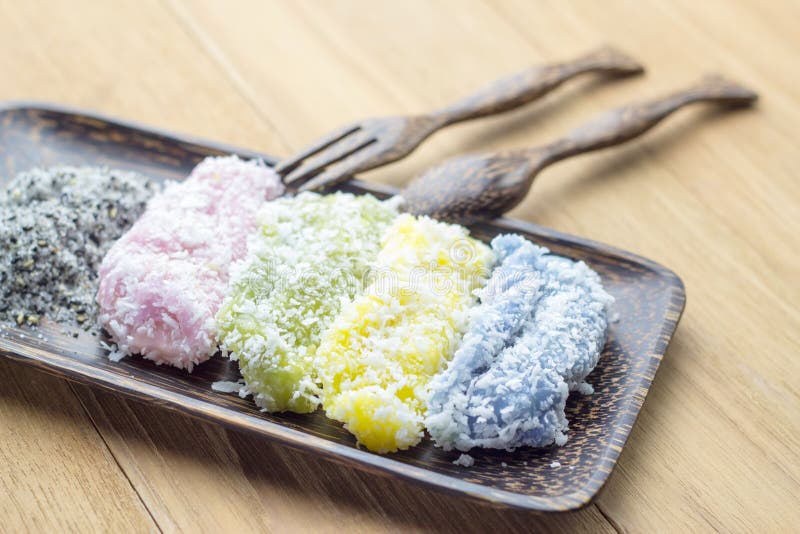 Mung Bean Rice-crepe in Coconut Shell Plate Stock Image - Image of ...