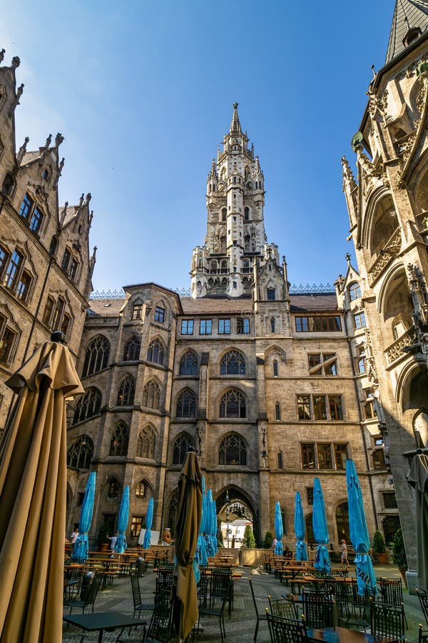 Munich, Germany - Jul 27, 2020: the New Town Hall at Marienplatz in ... Munich, Germany - Jul 27, 2020: the New Town Hall at Marienplatz in ...